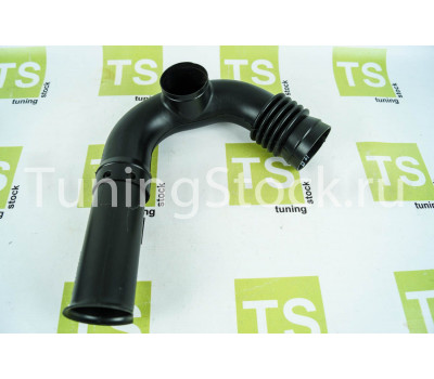 Патрубок холодного забора воздуха на Приора с кондиционером | узнать ...